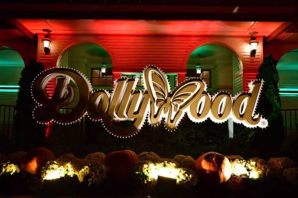 Dollywood Celebrates Fall with Harvest Festival