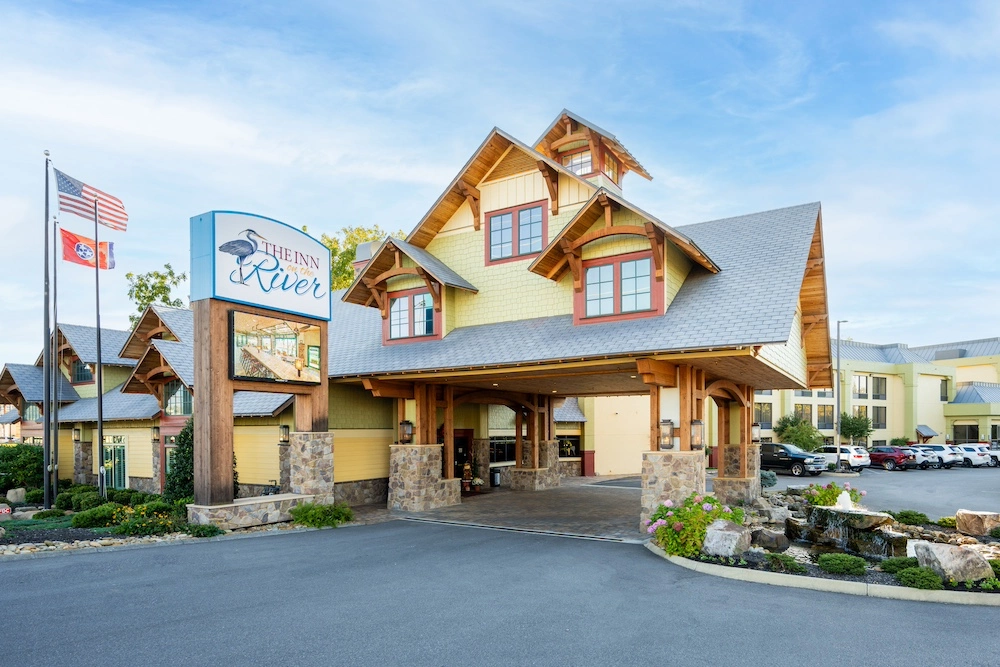 5 Benefits of Staying at Our Pigeon Forge Hotel on the Parkway
