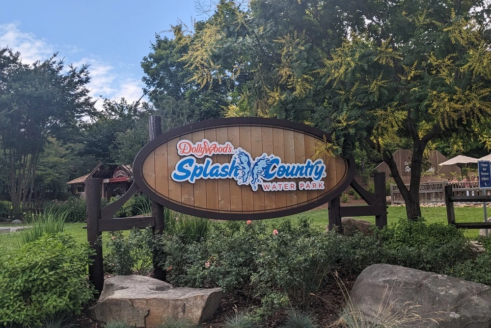 6 Can’t-Miss Rides at Dollywood’s Splash Country